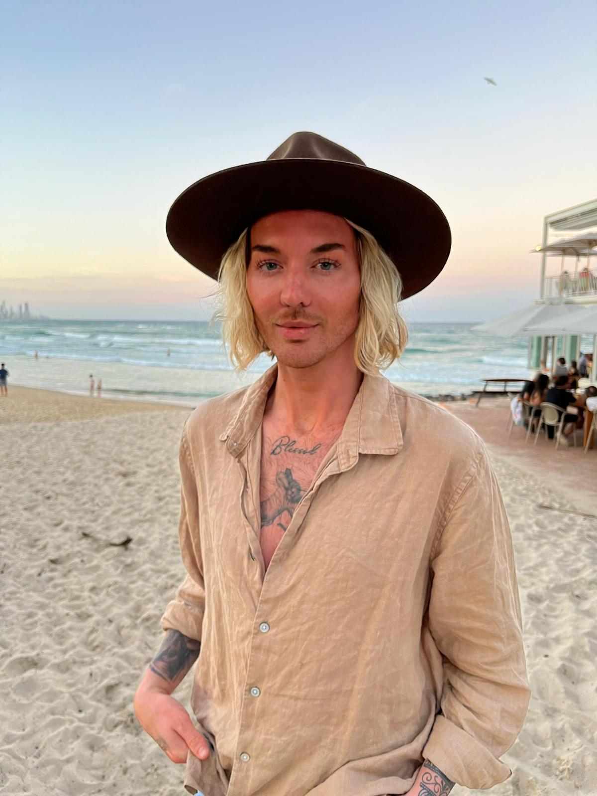 EP104 Charlotte Cave and Zebulen Howell share their blonde story ...